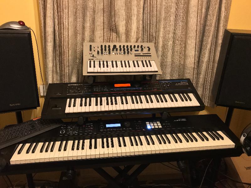 Quiklok QL723 Professional Triple Tier X Keyboard Stand - Andertons ...